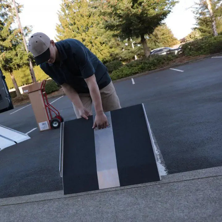 EZ-ACCESS TRAVERSE™ CURB PLATE