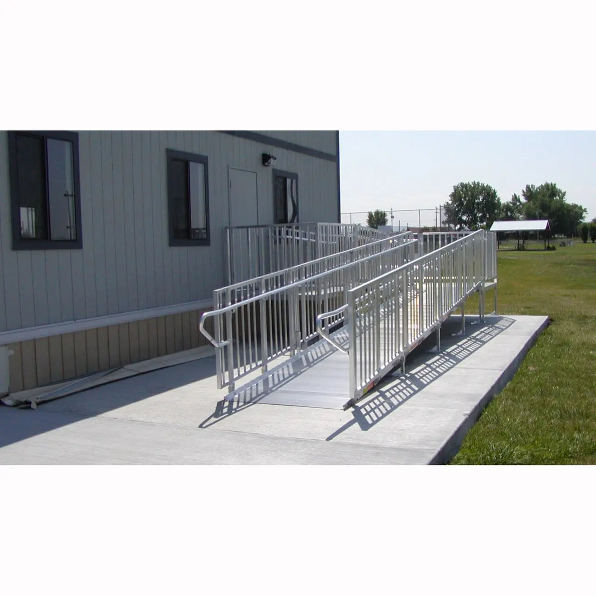 EZ-ACCESS PATHWAY HD Commercial Modular Ramp – Ramp Pros